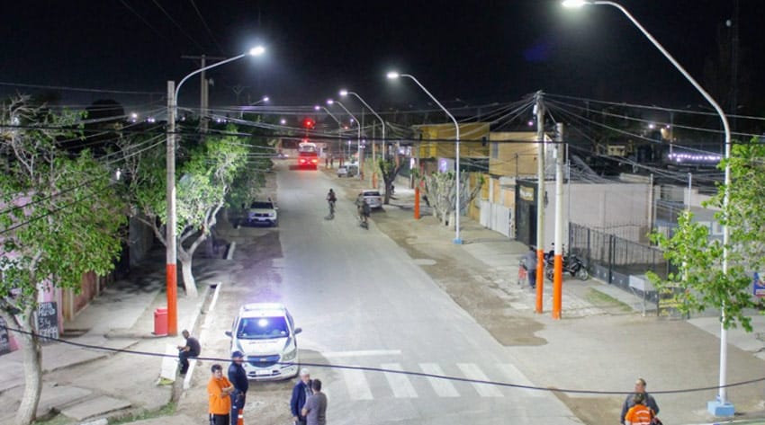 Calle Oro y Villa Sarmiento de Chimbas ya tienen nueva iluminación Led ...